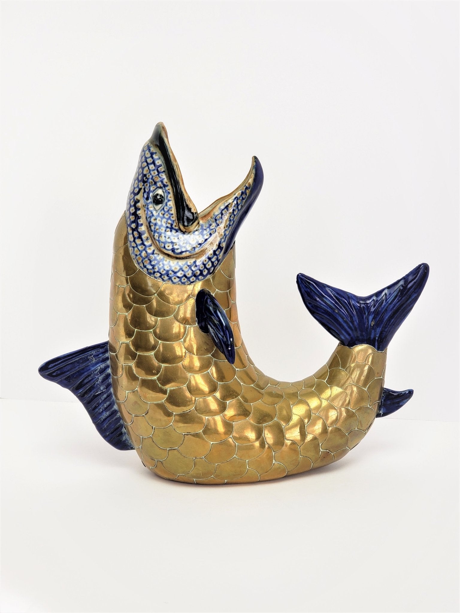 Decorative Collectibles & Objet d'art – Trendy MCM Home